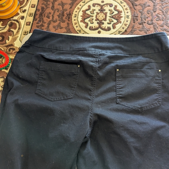 Counterparts | Pants & Jumpsuits | Counterparts Capris | Poshmark